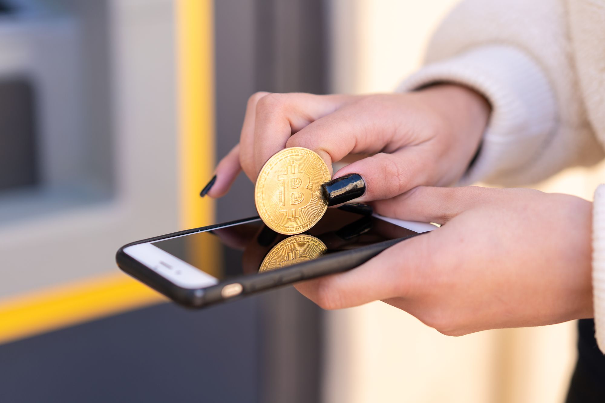 The Benefits of Cryptocurrency Payments for Online Sales